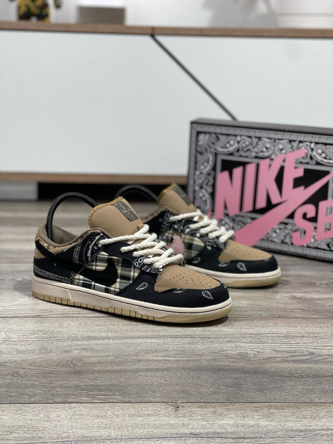 Nike Sb DunK Low Travis Scott Special Box – workshop