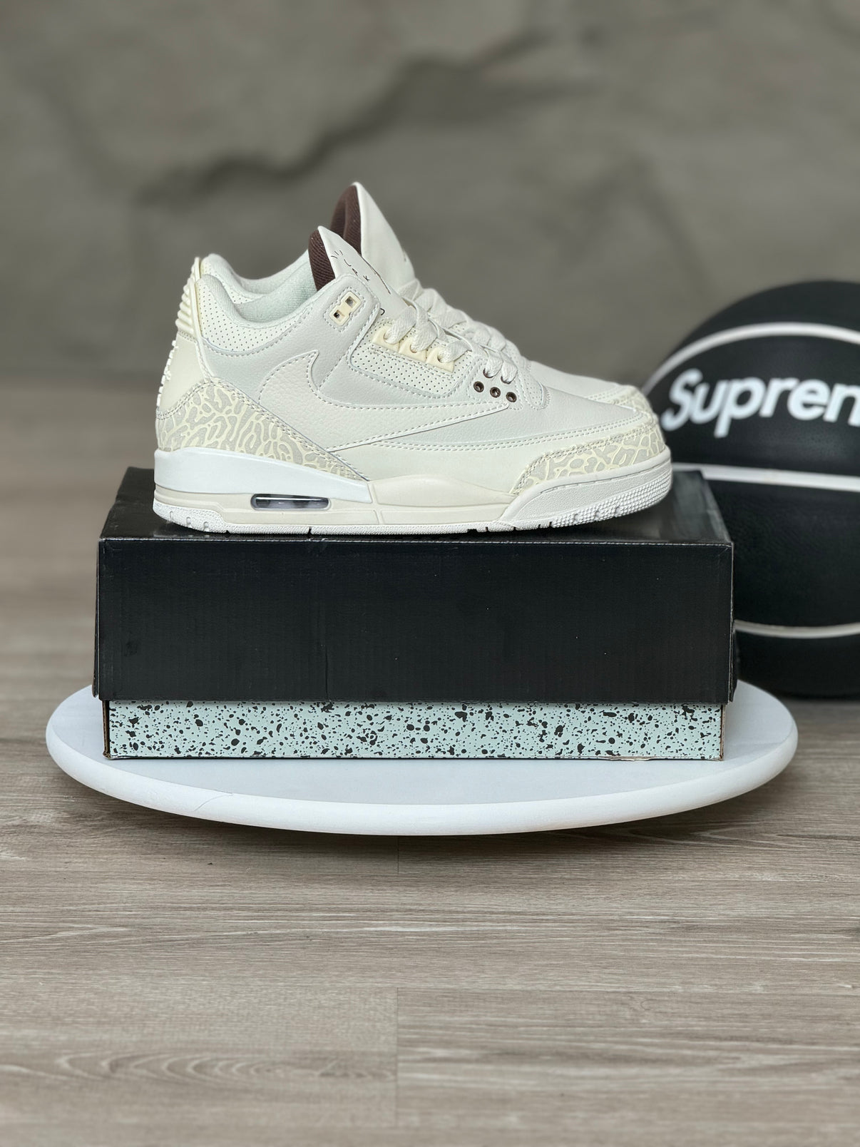 Air Jordan 3 x Travis scott Concepts – workshop