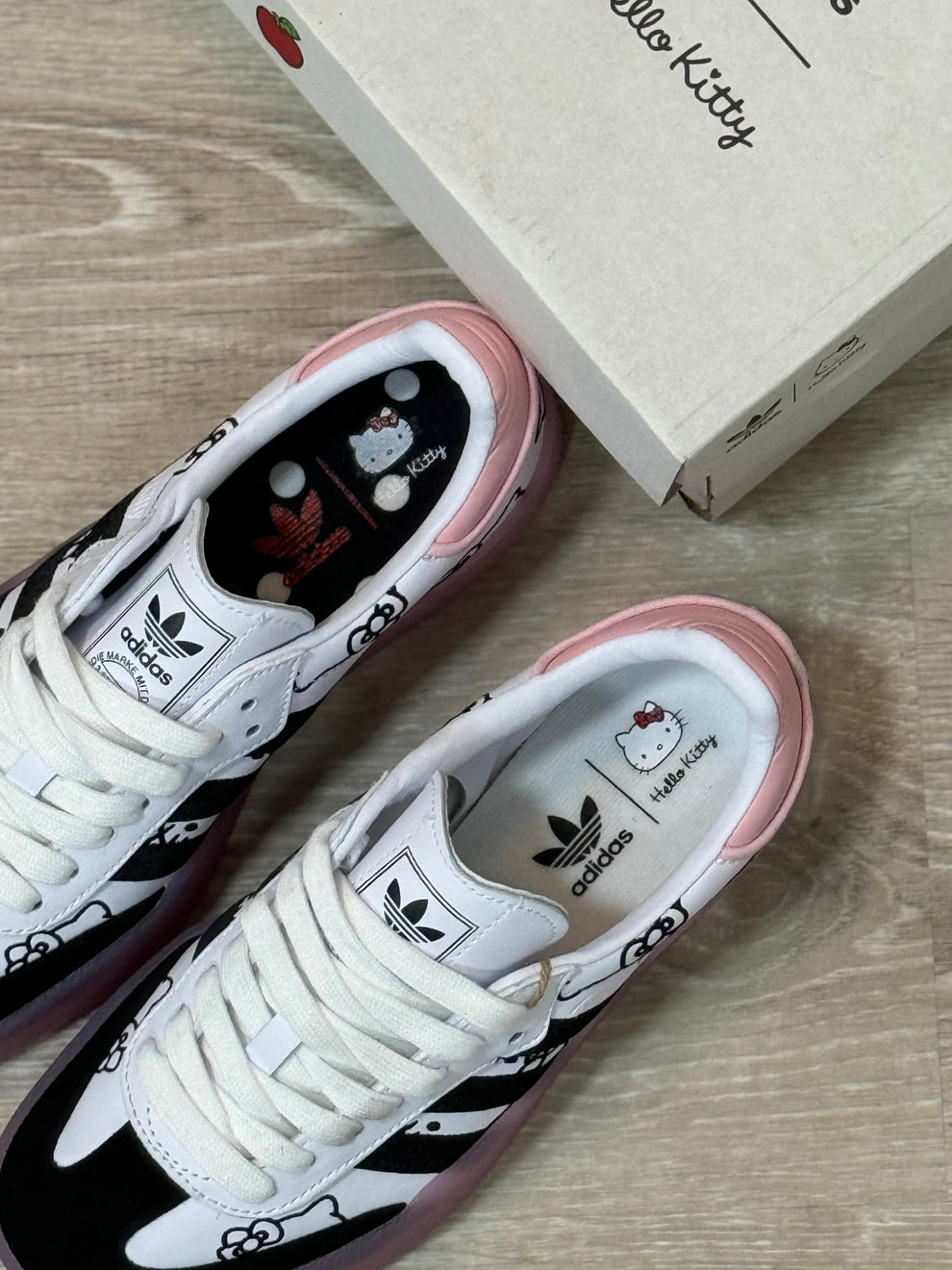 Adidas Samba 2.0 X Hello kitty – workshop
