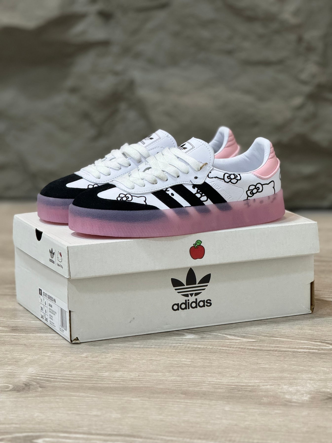 Adidas Samba 2.0 X Hello kitty – workshop