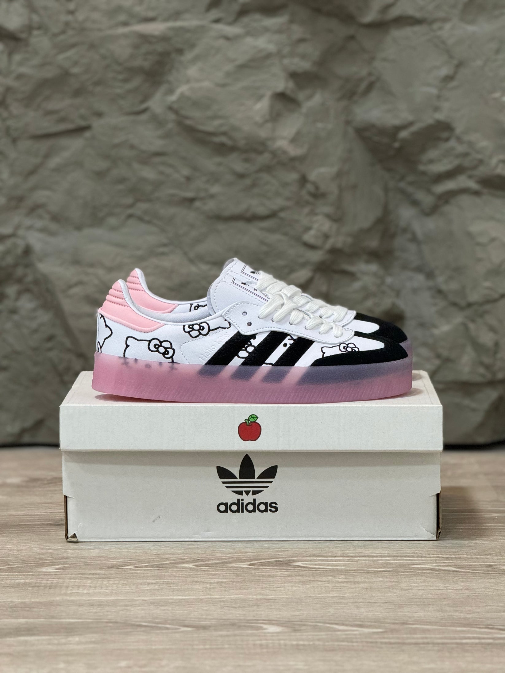 Adidas Samba 2.0 X Hello kitty – workshop